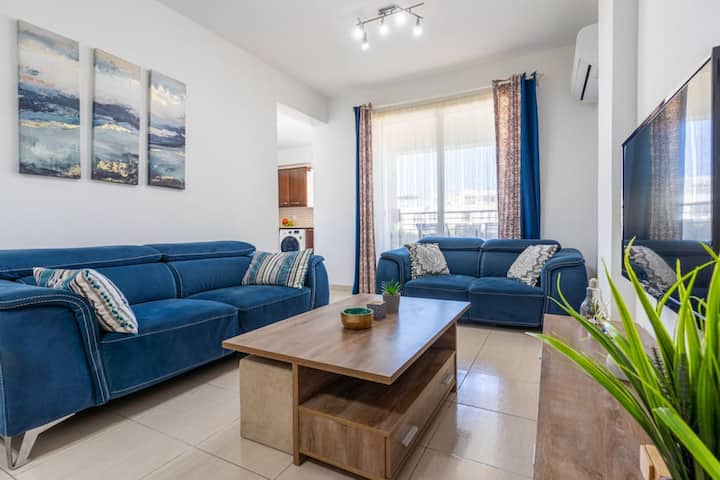 Apollo 2-bedroom Apartment In Larnaca - Lárnaca