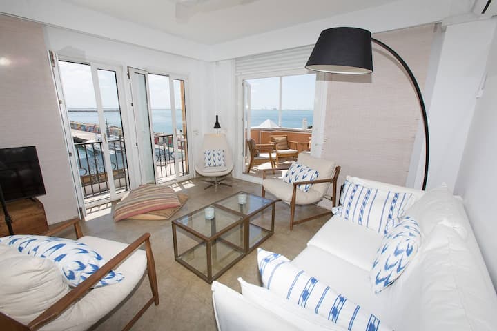 Spacious Apartment With Sea Views Near The Beach - El Puerto de Santa María