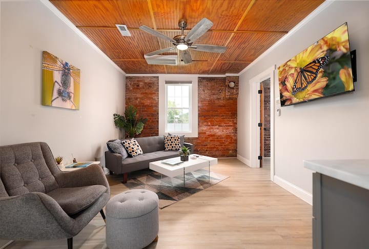 Modern Meets Classic: Cozy Condo On Smith River - Fairy Stone State Park, Stuart