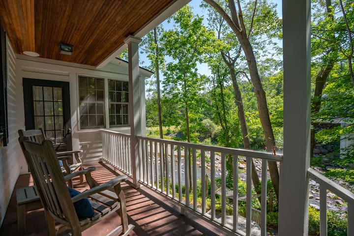 Views! Sauna Historic - Woodstock Riverside Escape - Woodstock, VT