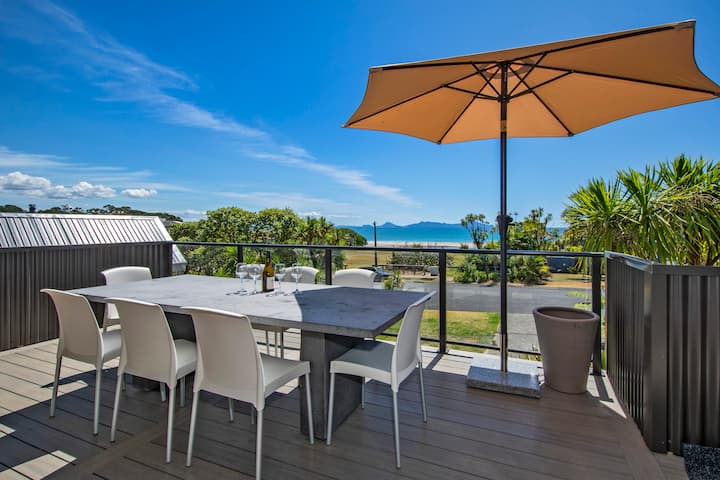 Harnifin - Langs Beach Holiday Home - Mangawhai