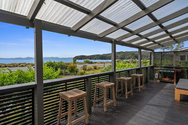 Raisin Town - Marahau Bach - Kaiteriteri