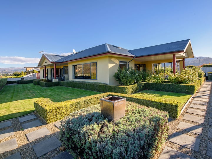 Kawarau Bay View - Cromwell Holiday Home - Cromwell