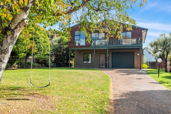 Acacia Views - Acacia Bay Holiday Home - Taupō