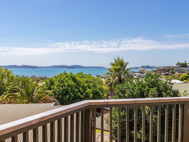 Kawau Vista - Snells Beach Holiday Home - Warkworth