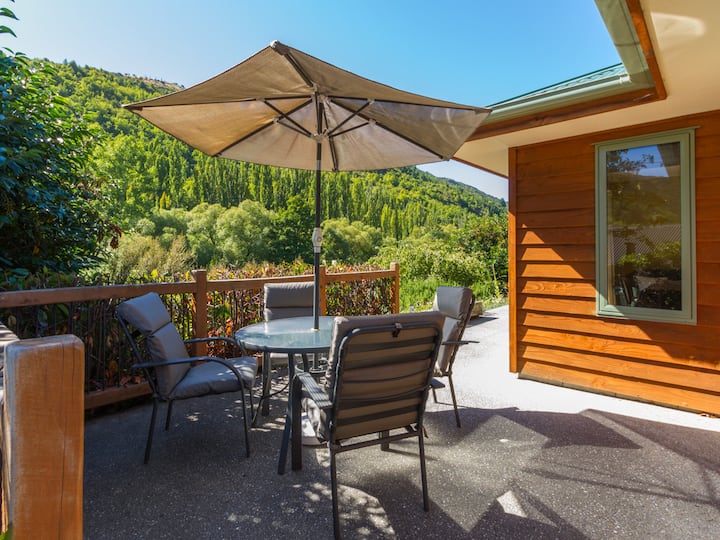 Sawmillers Retreat - Arrowtown Holiday Home - Arrowtown