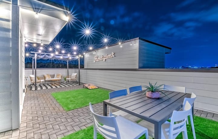 Willie’s World! 14 Beds*gameroom*huge Rooftop! - Nashville, TN