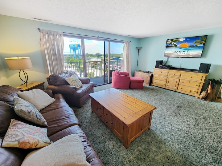 3 Bedroom Ocean Block Condo - Steps To The Beach! - Ocean City, MD