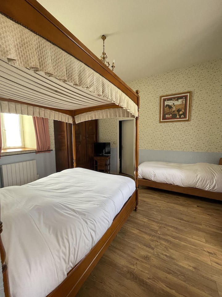 Chambre Prestige-triple - Nuits-Saint-Georges