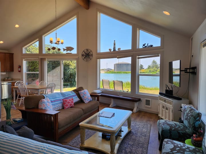 The Lake House - Best Of Both Worlds - Ocean Shores, WA