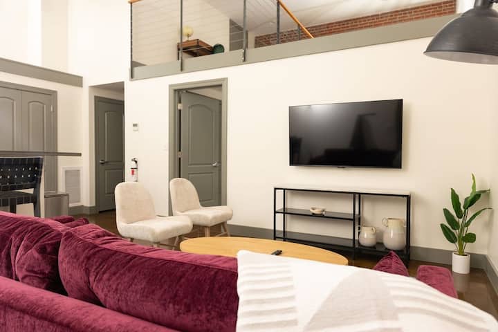 Elegant New 1br Loft In Downtown - Roanoke, VA