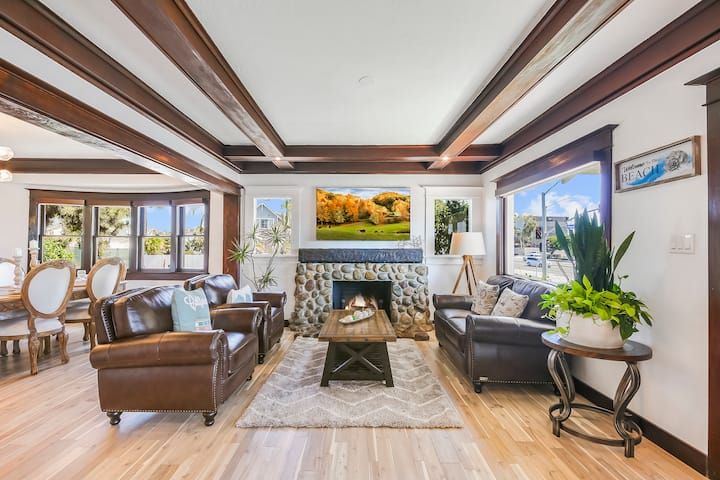 Hb9-mid 1900’s Home! Whole Space To Yourself. - Huntington Beach, CA