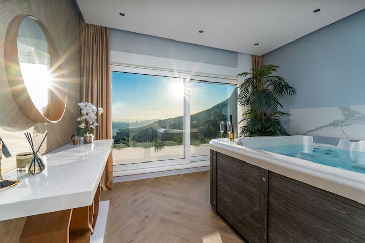 Luxury Villa Seventh Heaven-heated Pool, Hot-tub - Split
