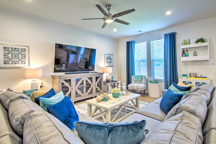 Porch + Pool Access: Millville Townhome! - デラウェア州