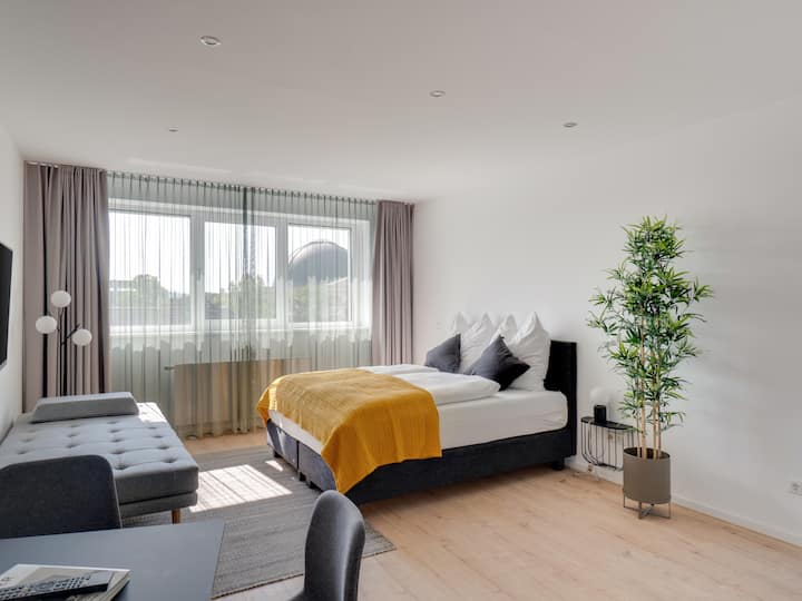 Darmstadt Wilhelminenstr | Suite L + Seating Area - Darmstadt