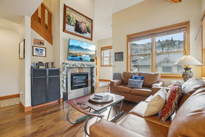Greyhawk Condos - Corner Unit - Private Hot Tub - Park City, UT