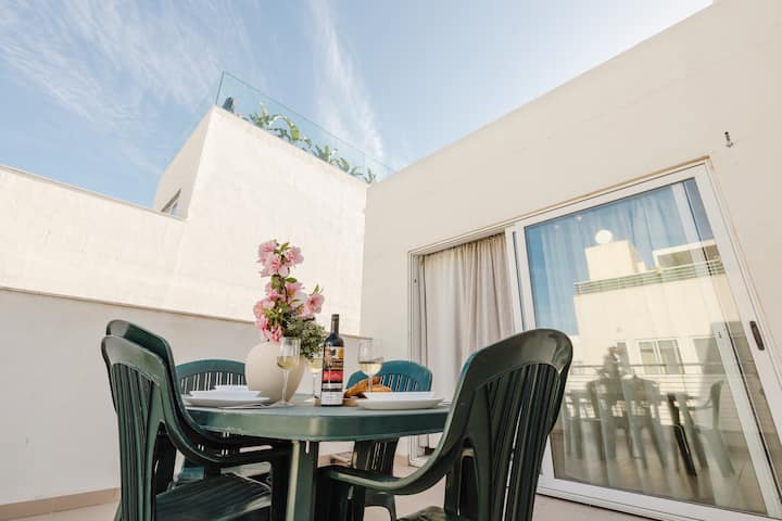 Tropea Court 2bed Penthouse In Sliema By Homely - Malta
