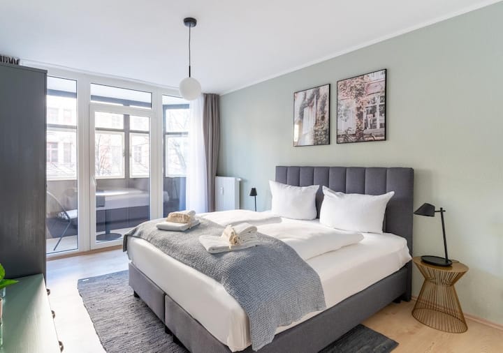 Magdeburg Breiter Weg | 1-bedroom Suite + Loggia - Magdeburg
