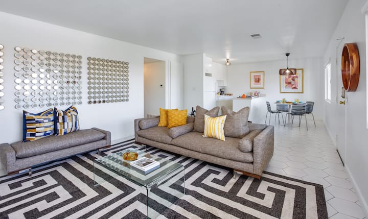 Stylish Unit, Large Pool/spa, Gym, Pickleball - 棕櫚泉