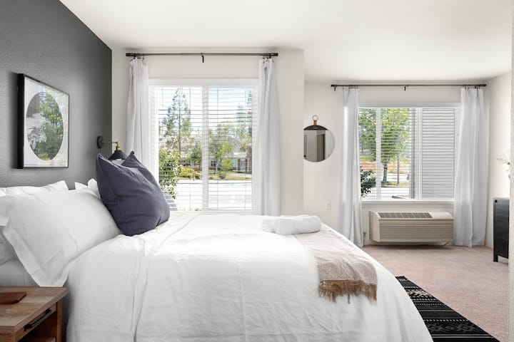 The Sutter | Laundry & Parking | - Paradise, CA
