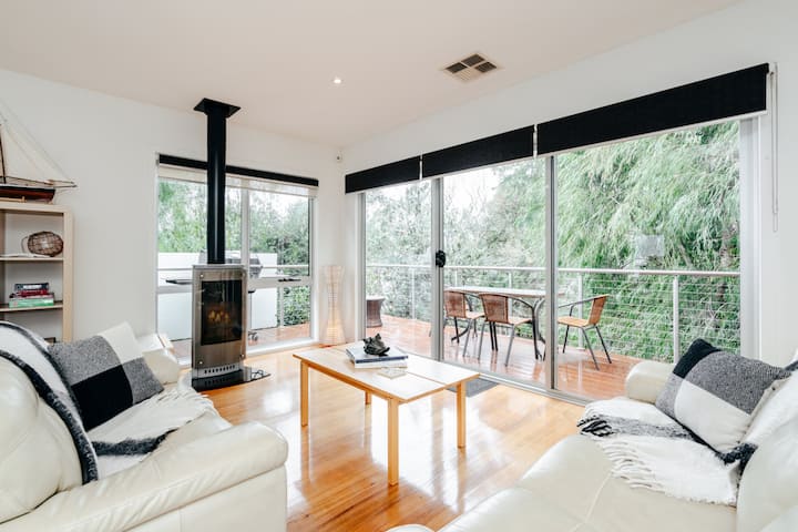 The Lake House - Views Over Lake - Walking Track - Ocean Grove