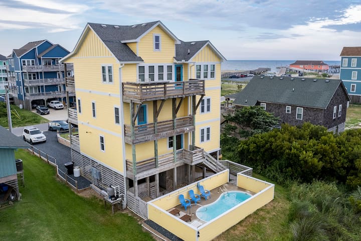 Beautiful Ocean View Beach Getaway with Private Pool, Pet Friendly