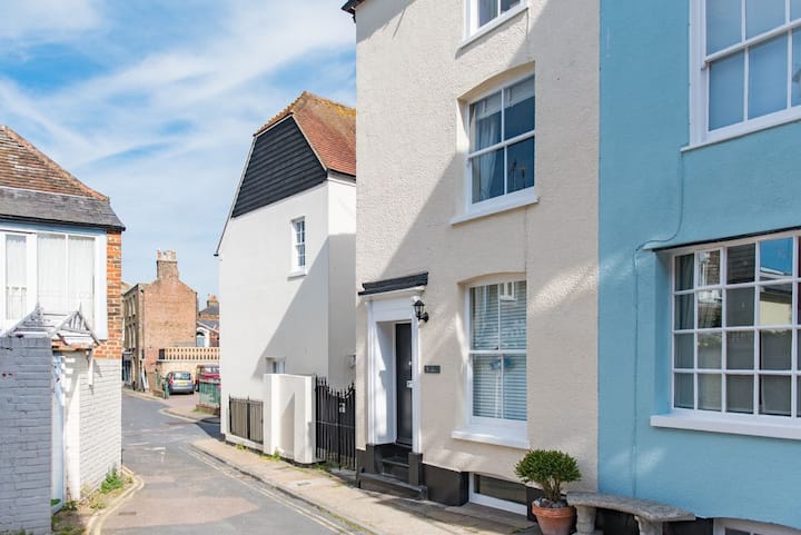 Charming Coastal Cottage, Short Walk From Deal Seafront - Deal