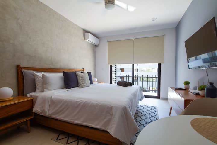 Studio W Rooftop Pool Near Beach & 5th Ave - Playa del Carmen