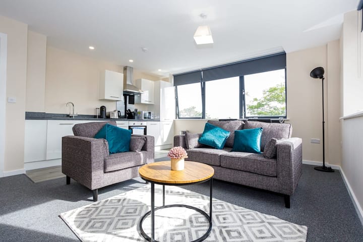 Contemporary 2 Bedroom Apartment, Manchester - Salford