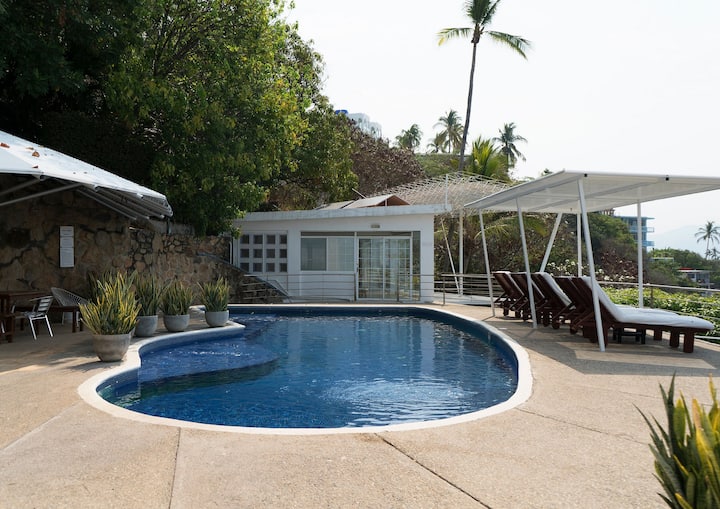 Casa De La Tierra In Acapulco Con A/c - Acapulco