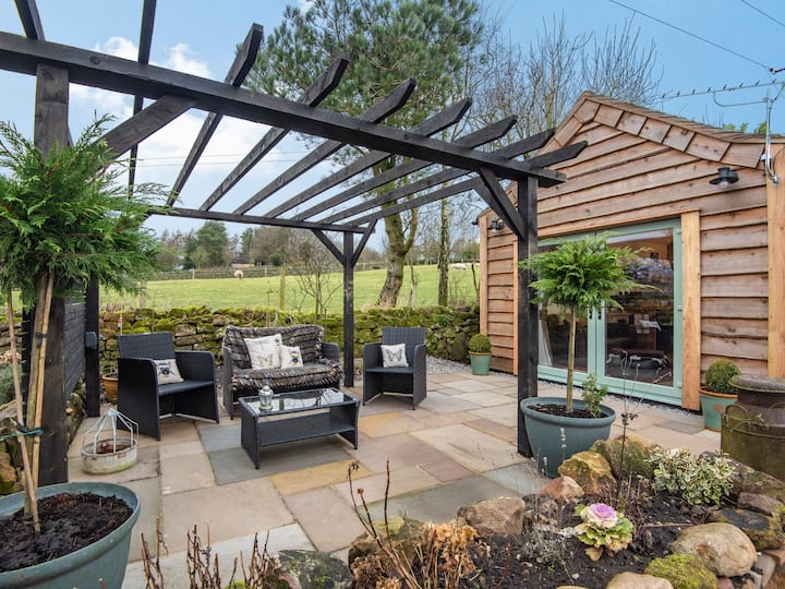 Little Pines Lodge - Rudyard Lake