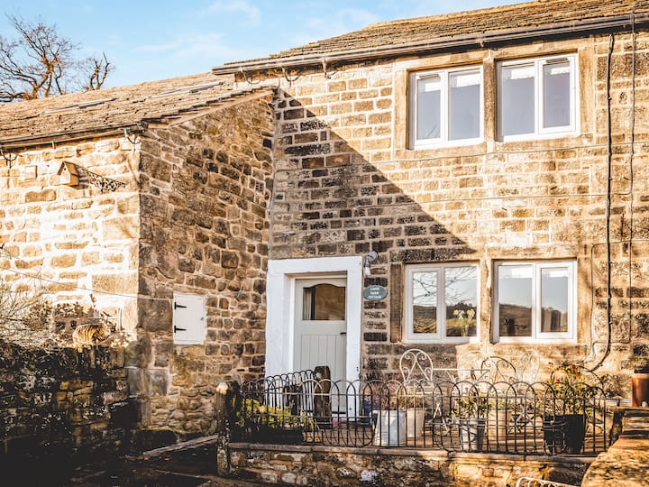 Lodge Farm Cottage - Haworth