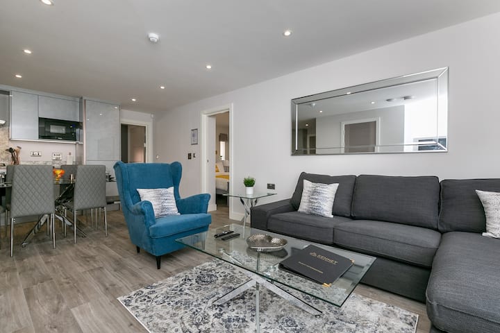 Maple Lodge - 3-bed Duplex With Garden & Parking - Berkshire