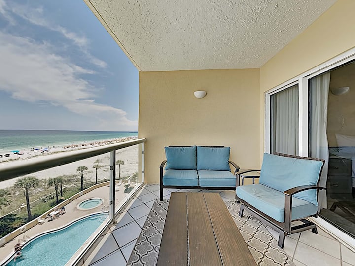 Emerald Isle 403 - Private Balcony + Resort Pool! - Pensacola Beach, FL