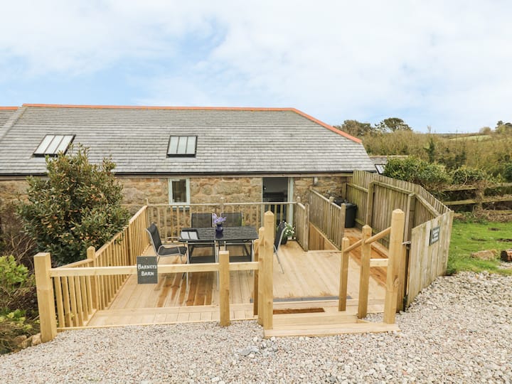 Barneys Barn - Sennen