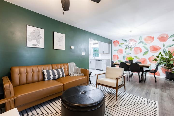 Spacious 5 Bedroom Minutes From Downtown Atlanta! - Atlanta, GA