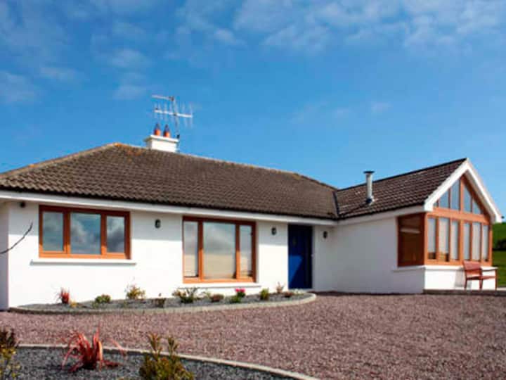 Lough Cluhir Cottage - Skibbereen