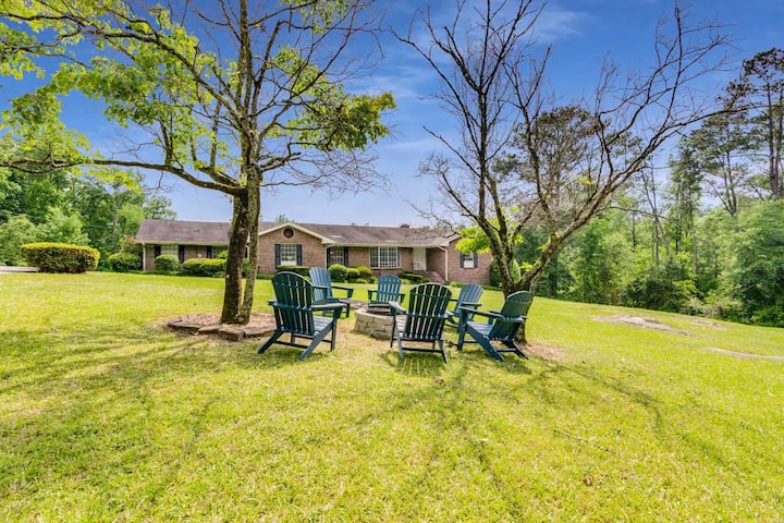 World Cup • Private Estate • Sleeps 16 - Conyers, GA