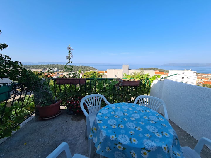 Vinea Three Bedroom Apartment With Sea View - Makarska