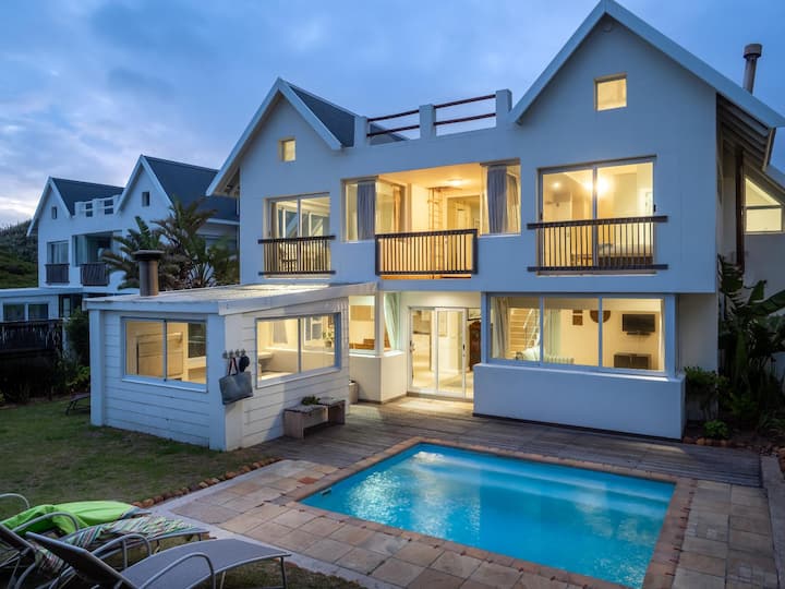 4 Bedroom Villa Beachfront:  Seagull’s Song - Saint Francis Bay