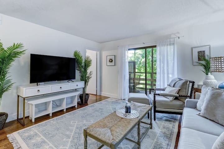 Freshly Updated 2br/2ba - Secret Path To Beach! - Peters Point Beachfront Park, Fernandina Beach