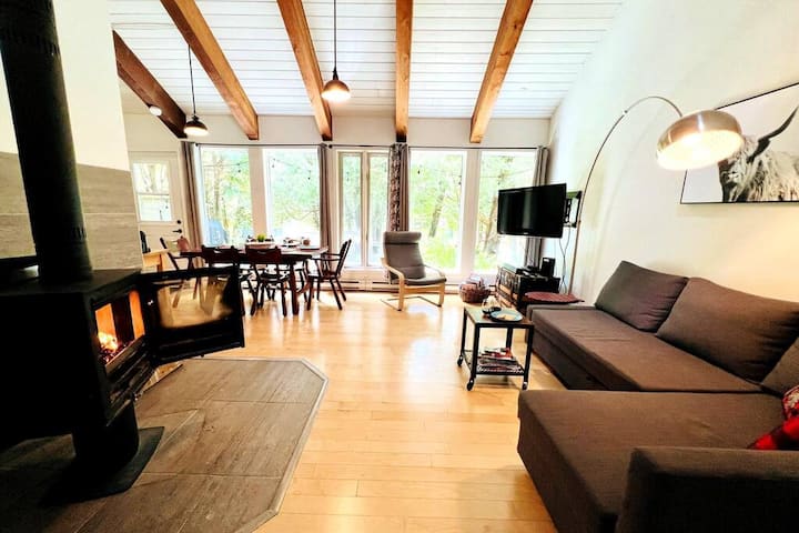 Coquette Maison De Ville Champêtre, Terrain Privé - Orford, QC