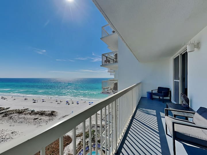 Pelican Beach #1714 | Gulf Views, Beach, Pool! - 德斯坦