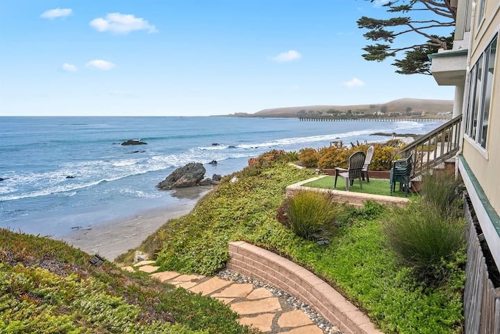 Enchanting Oceanfront Duplex With Stunning Views - Cayucos, CA