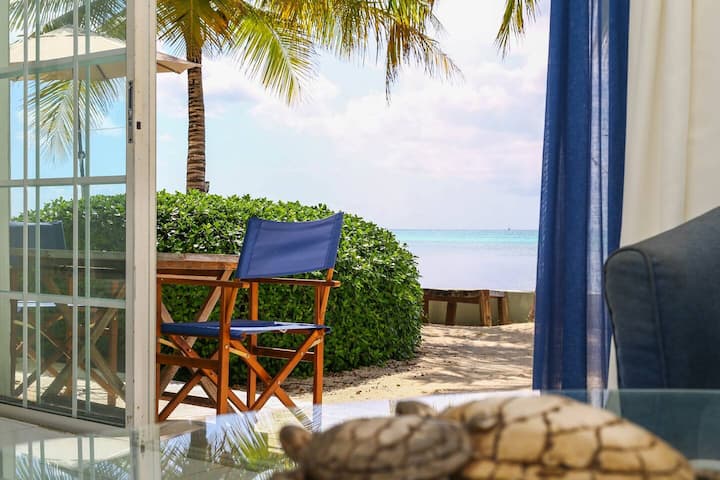 Oceanfront Villa For 2 With Amazing Sunset Views! - 拿騷