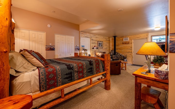 Trail's End- Couples Retreat Close To Downtown - Cody