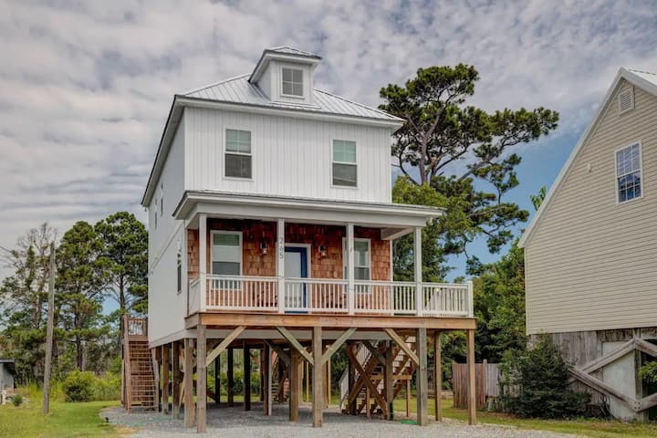 Cozy Bayside Getaway - サーフ・シティ, NC