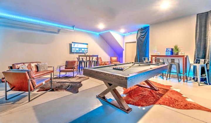 Wallen World-lux Home W/14 Beds! Game Room/rooftop