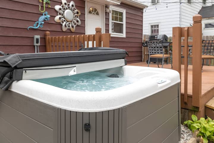Mtm Premier, Hot Tub, Fire Pit, Fenced Yard - Michigan