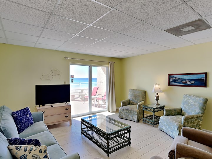 Sans Souci #108 | Beachfront Condo, Community Pool - Pensacola Beach, FL